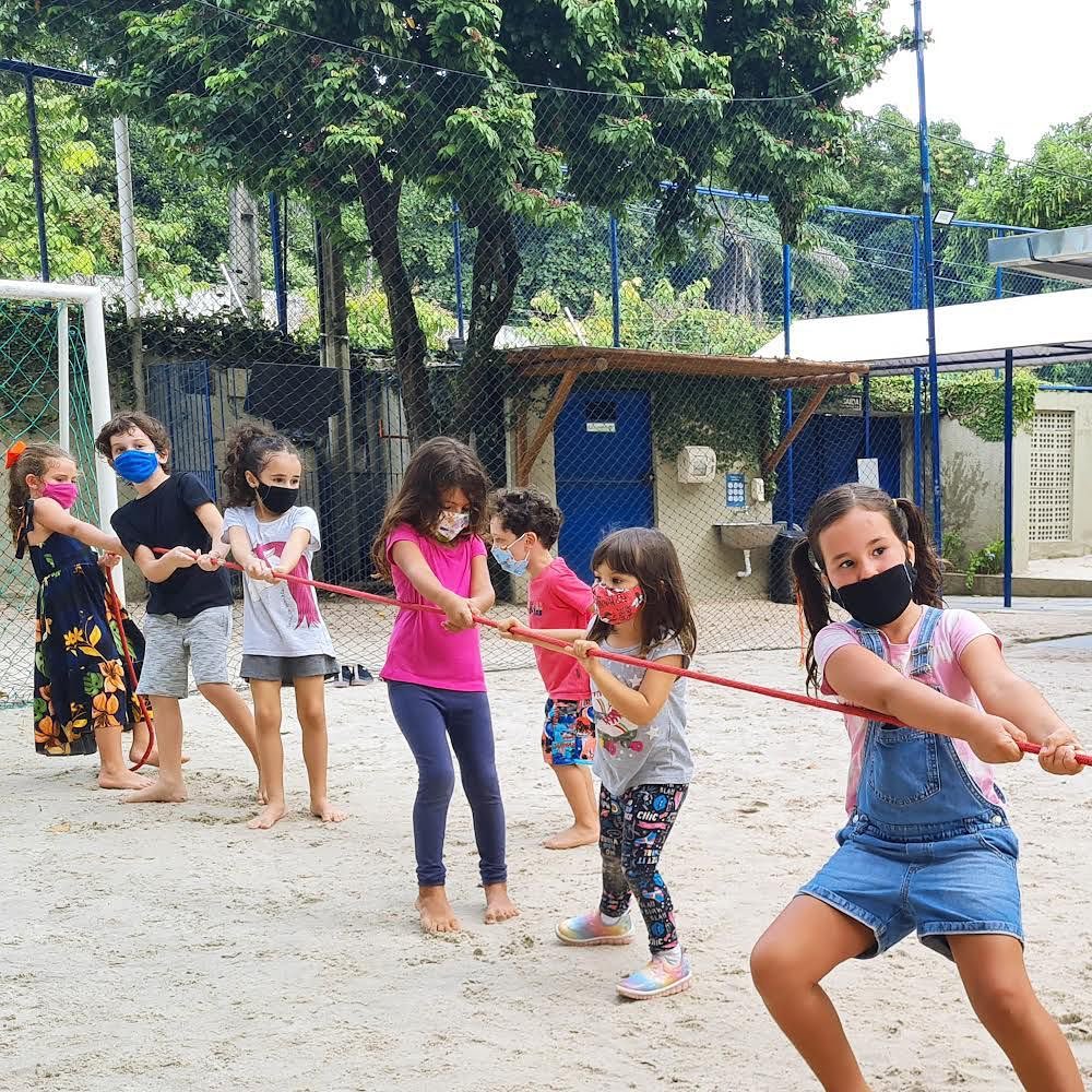 Diversão, alegria e movimento: Tempo Complementar do Colégio Apoio
